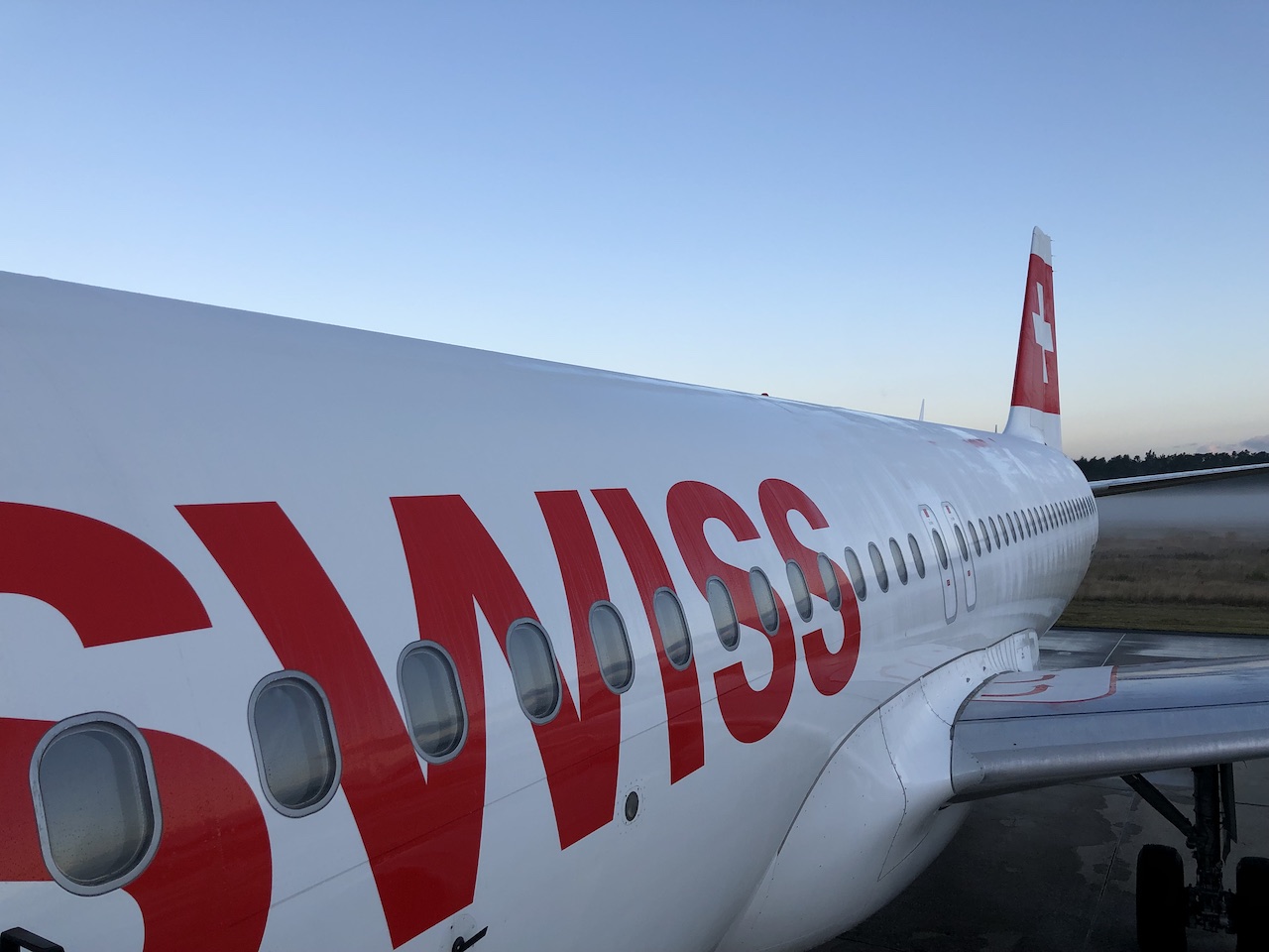 Review: Swiss Airbus A320 Business Class | Stressiger 30-Minuten-Flug ...