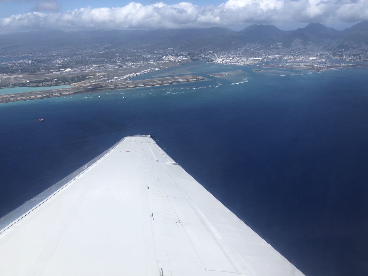 Aktiver Vulkan in Kona führt zu Schließung - Frankfurtflyer