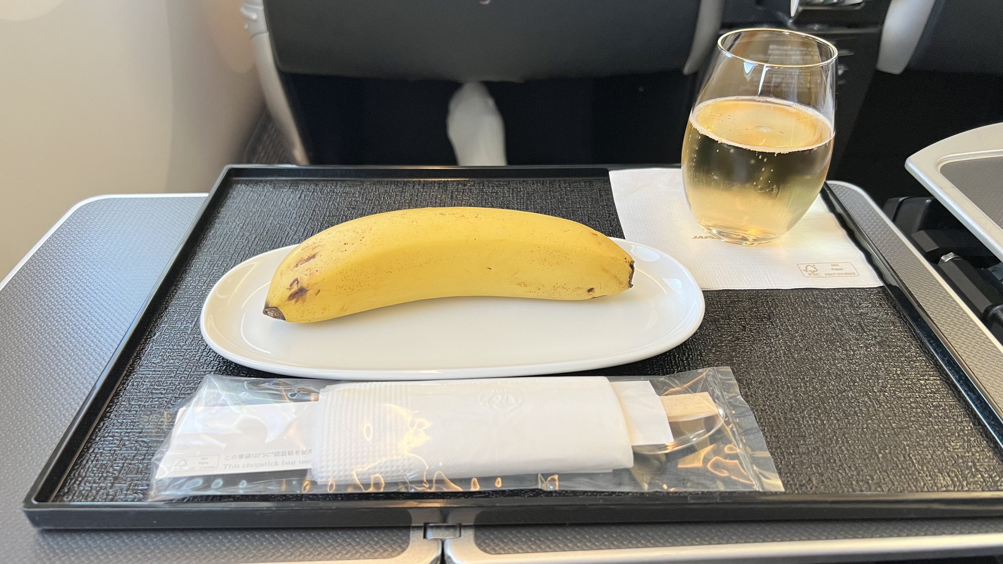 Japan Airlines beleidigt Fluggast mit veganer Sondermahlzeit ...