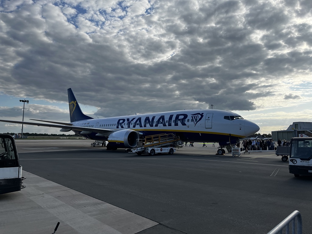 Sitzplatzabo statt Vielfliegerprogramm: Das steckt hinter Ryanair Prime ...
