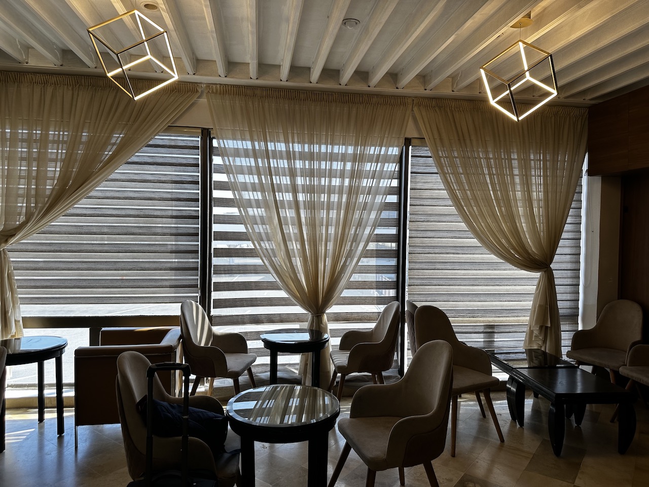 Review: Espace Privilege Lounge Tunis - Frankfurtflyer.de