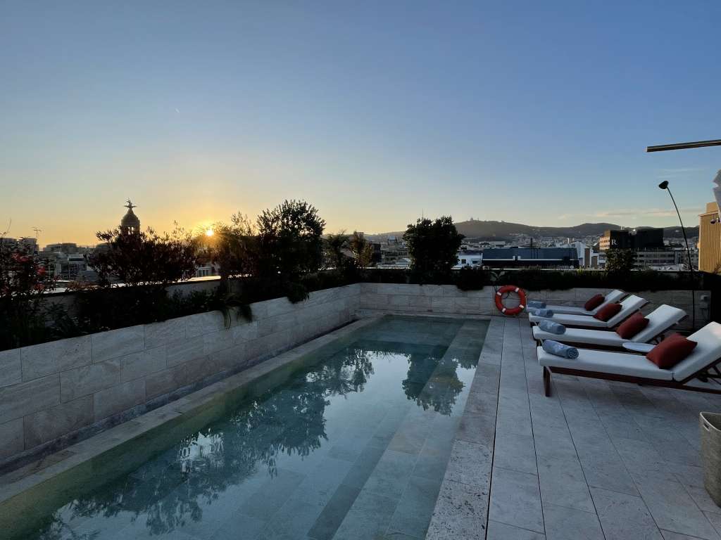 Review: Almanac Hotel Barcelona - Diese Luxus-Oase solltet Ihr kennen ...
