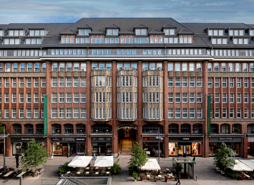 Frankfurtflyer.de Adventskalender 2025 | 2 Nächte im Conrad Hamburg ...